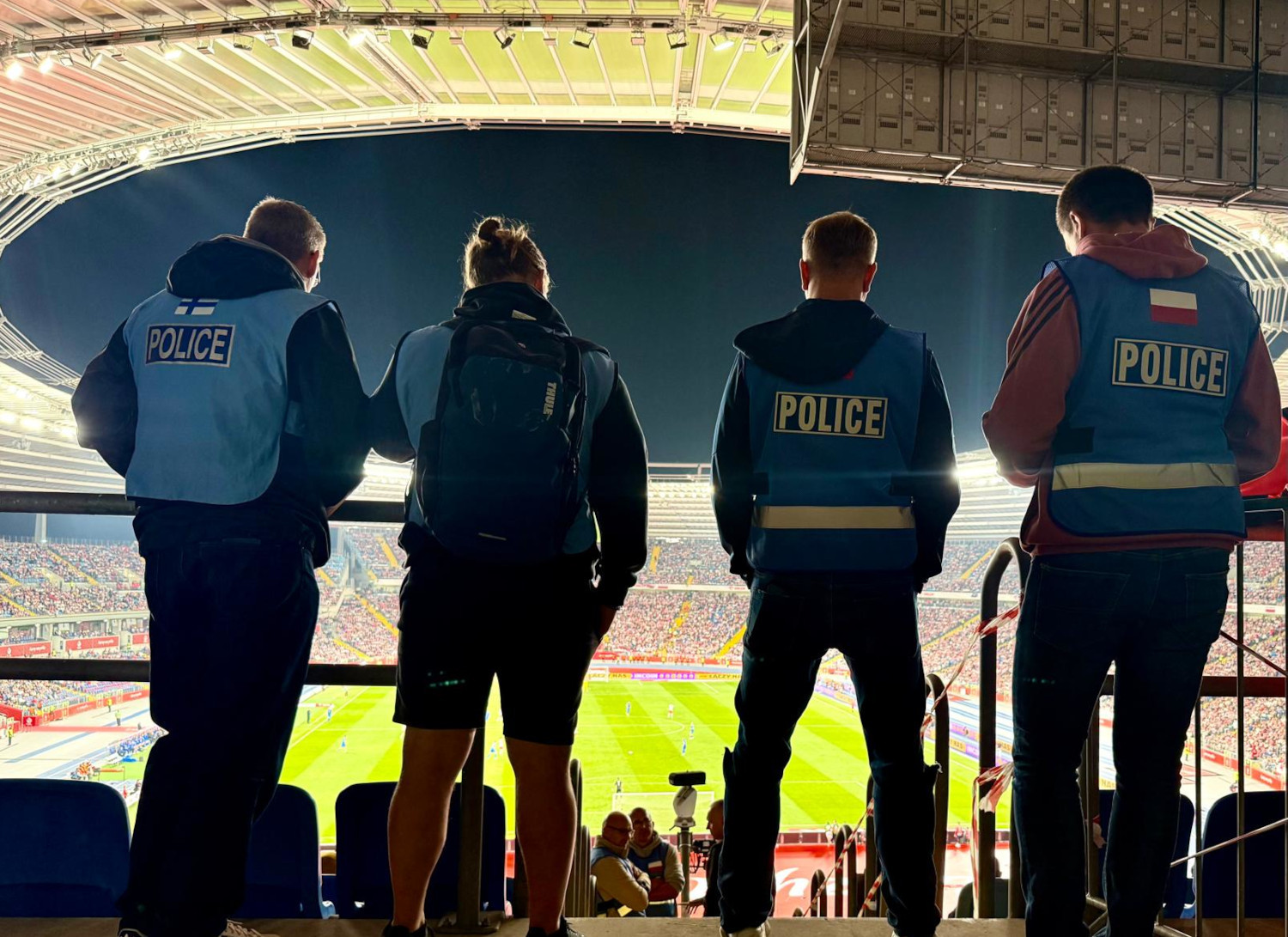 Mecz Polska–Finlandia - policjanci spottersi w akcji - Aktualności - Ośrodek Szkolenia Policji w ...